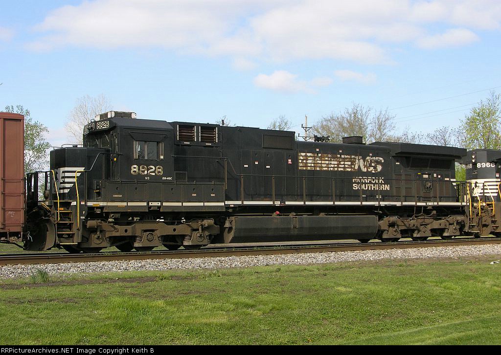 NS 8828